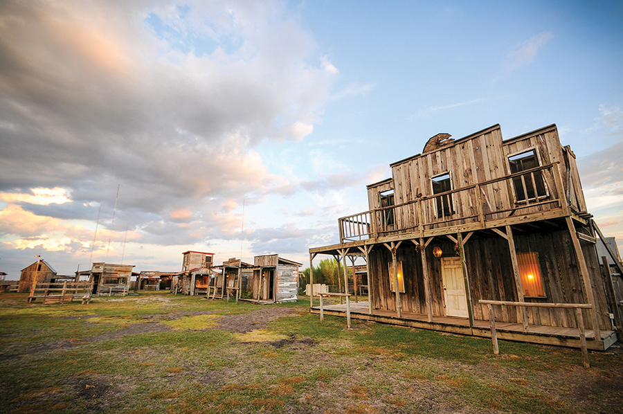 Ghost Town Manor Flea Market | Weekend Outdoor Market in Manor, Texas